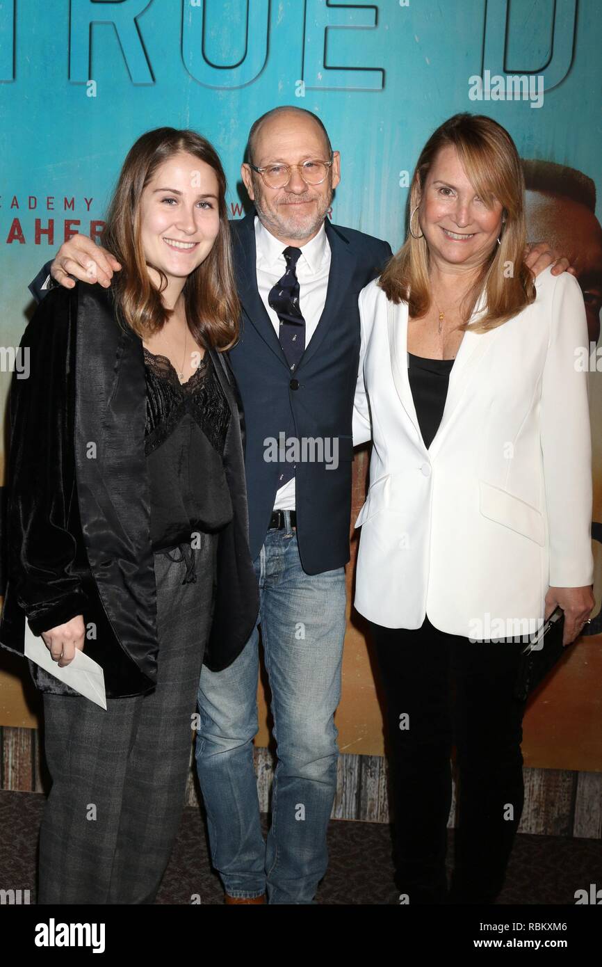 Los Angeles, CA, USA. 10th Jan, 2019. Daniel Sackheim, family at ...