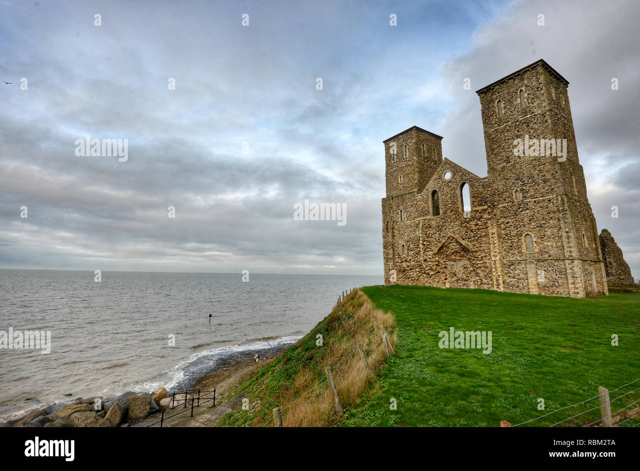 Reculver medieval church ruins hi-res stock photography and images - Alamy