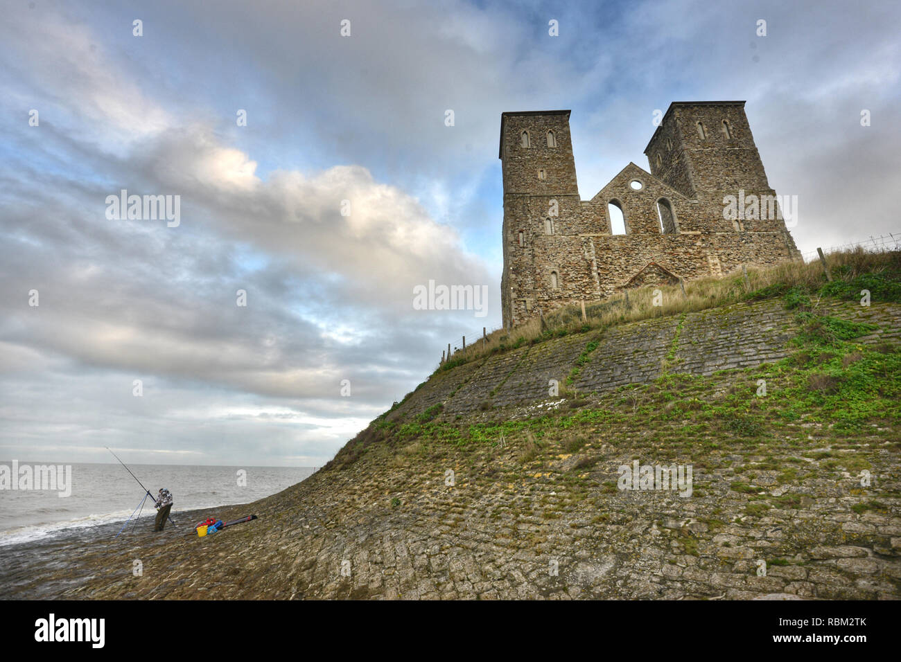 Reculver church ruins hi-res stock photography and images - Alamy
