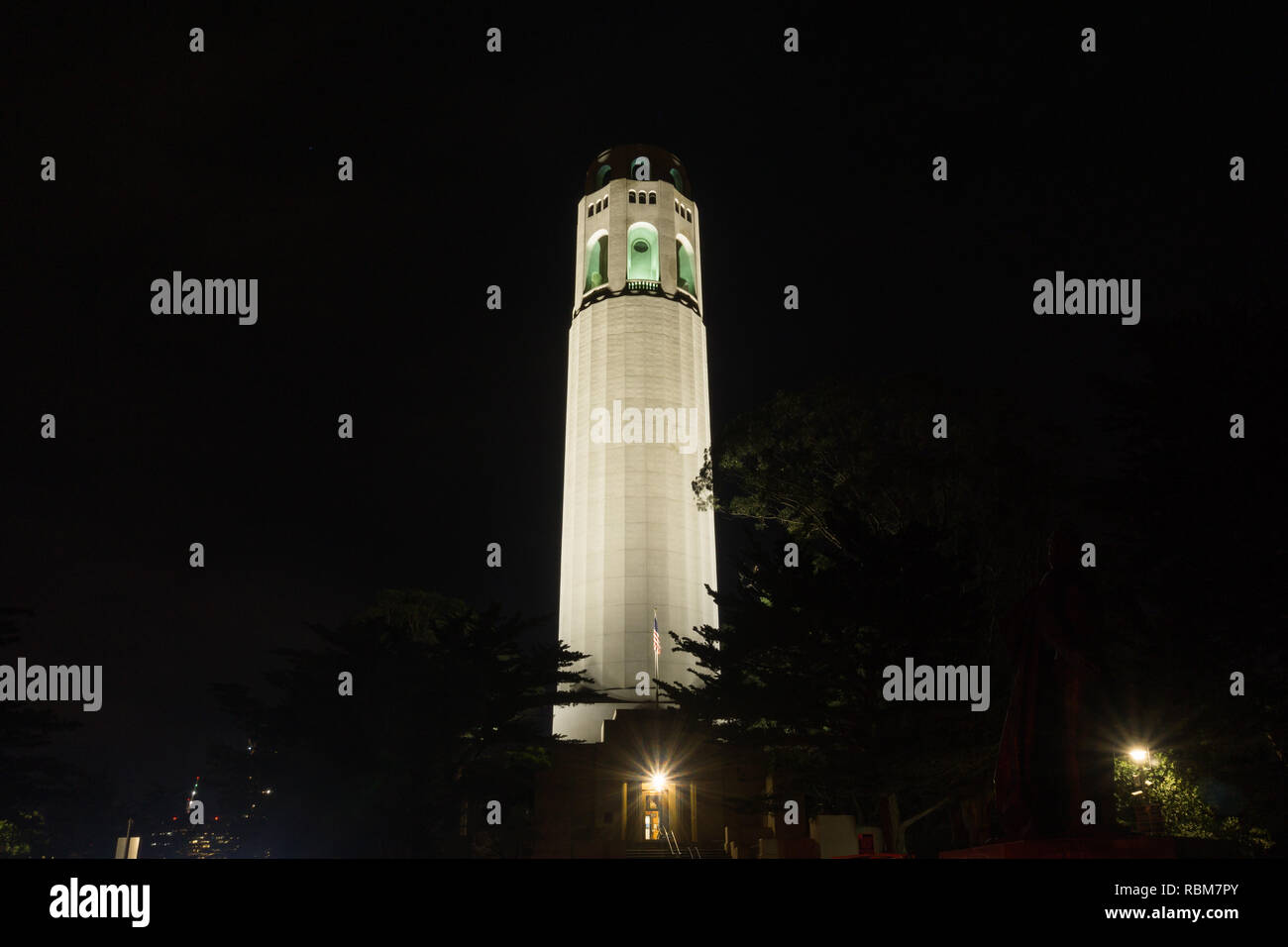 Coit tower on top of Telegraph Hill at night, San Francisco, California ...