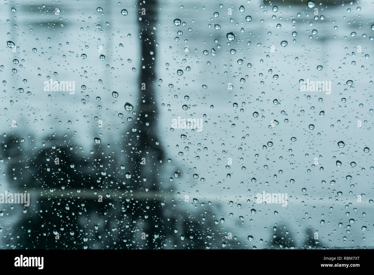 Pavement with window hi-res stock photography and images - Alamy