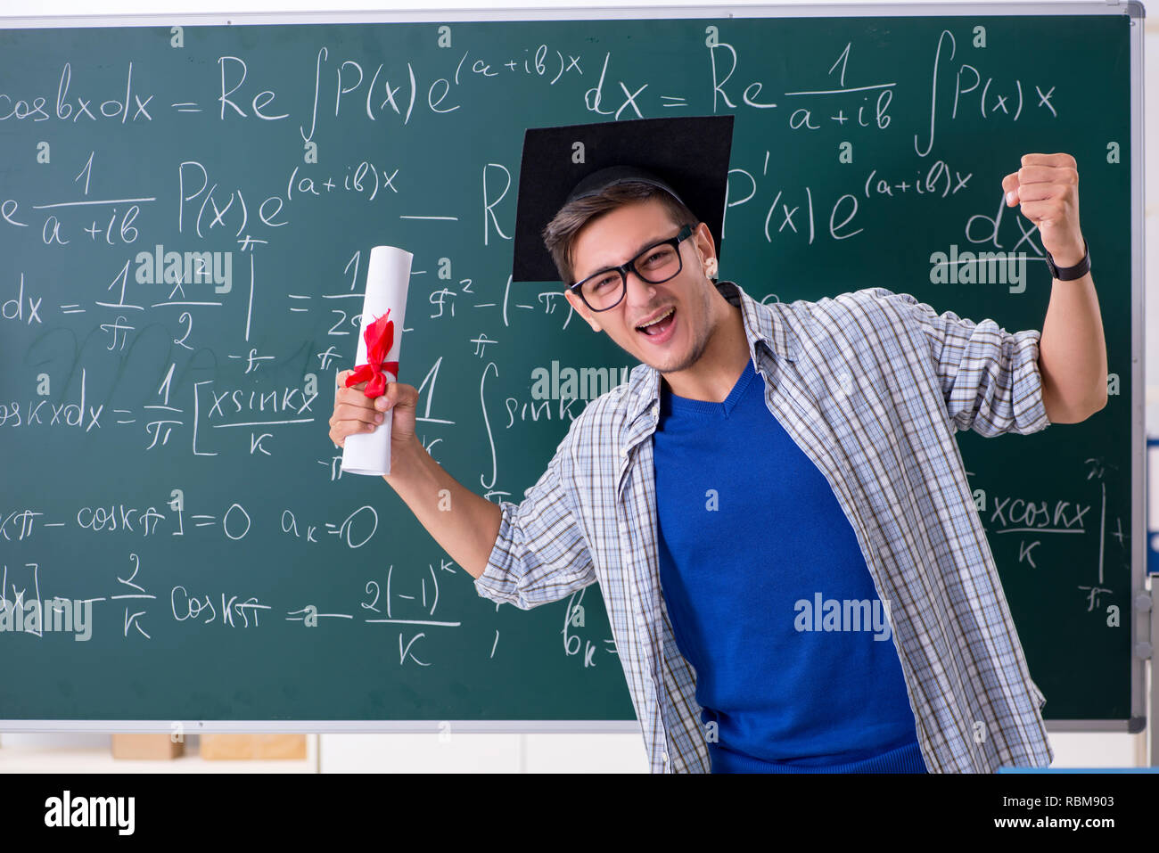 Physics master at the school hi-res stock photography and images - Alamy