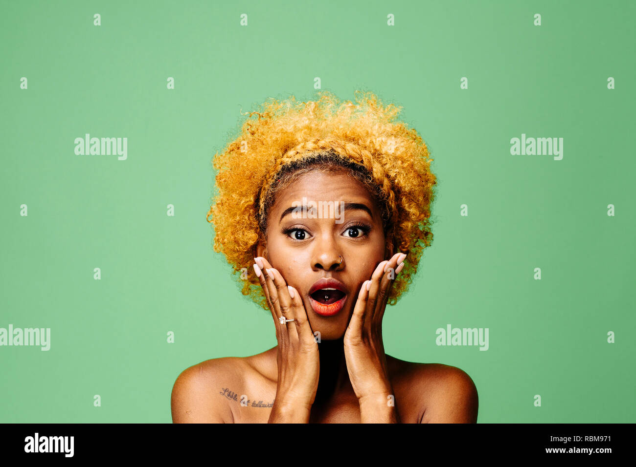 With concerned look on face hi-res stock photography and images - Alamy