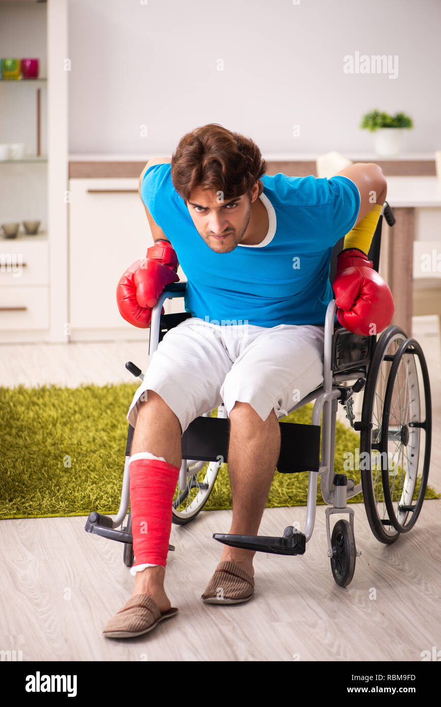 Injured man recovering from his injury Stock Photo - Alamy