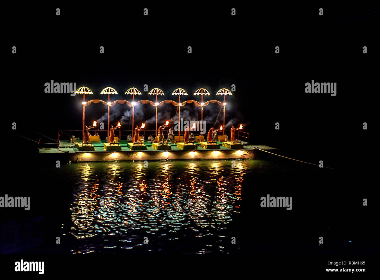 Godavari River Aarti, Pushkar Ghat, Rajahmundry, Andhra Pradesh, India ...
