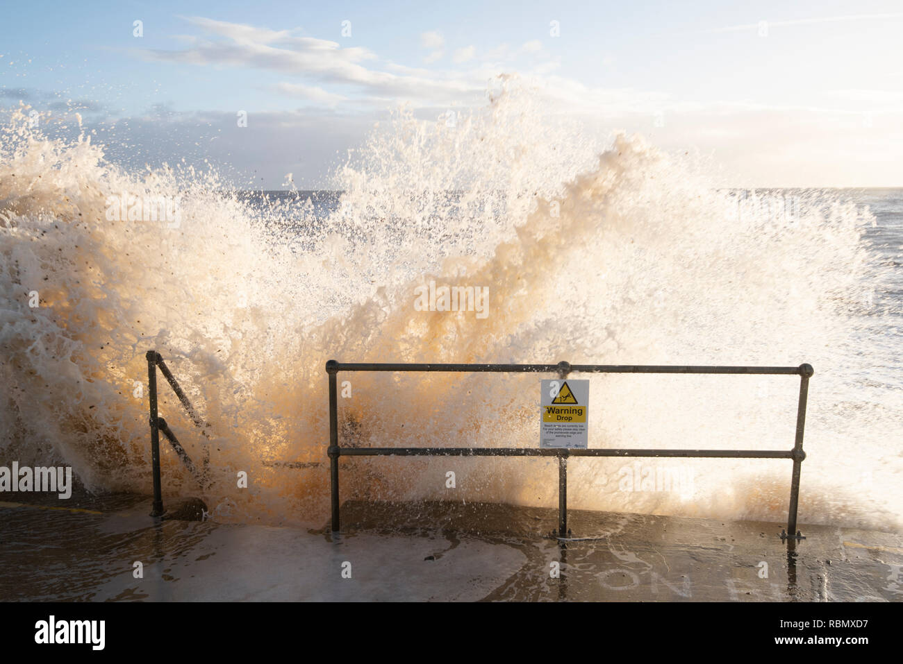Tidal waves hi-res stock photography and images - Alamy