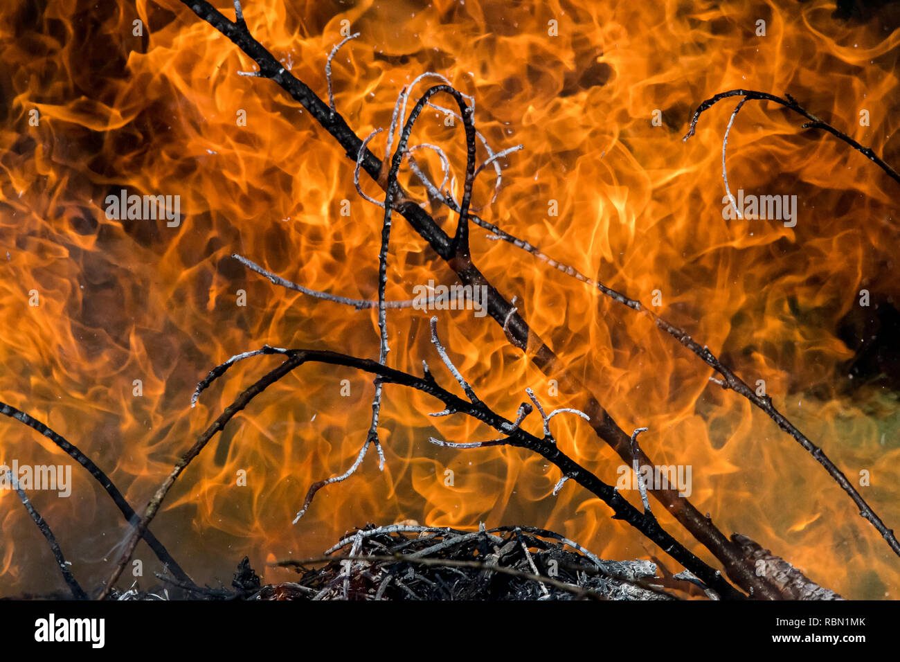 Elemental fire hi-res stock photography and images - Alamy