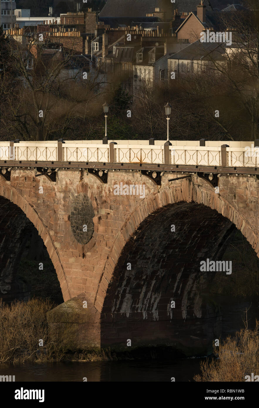 Eighteenth century scottish bridge hi-res stock photography and images ...