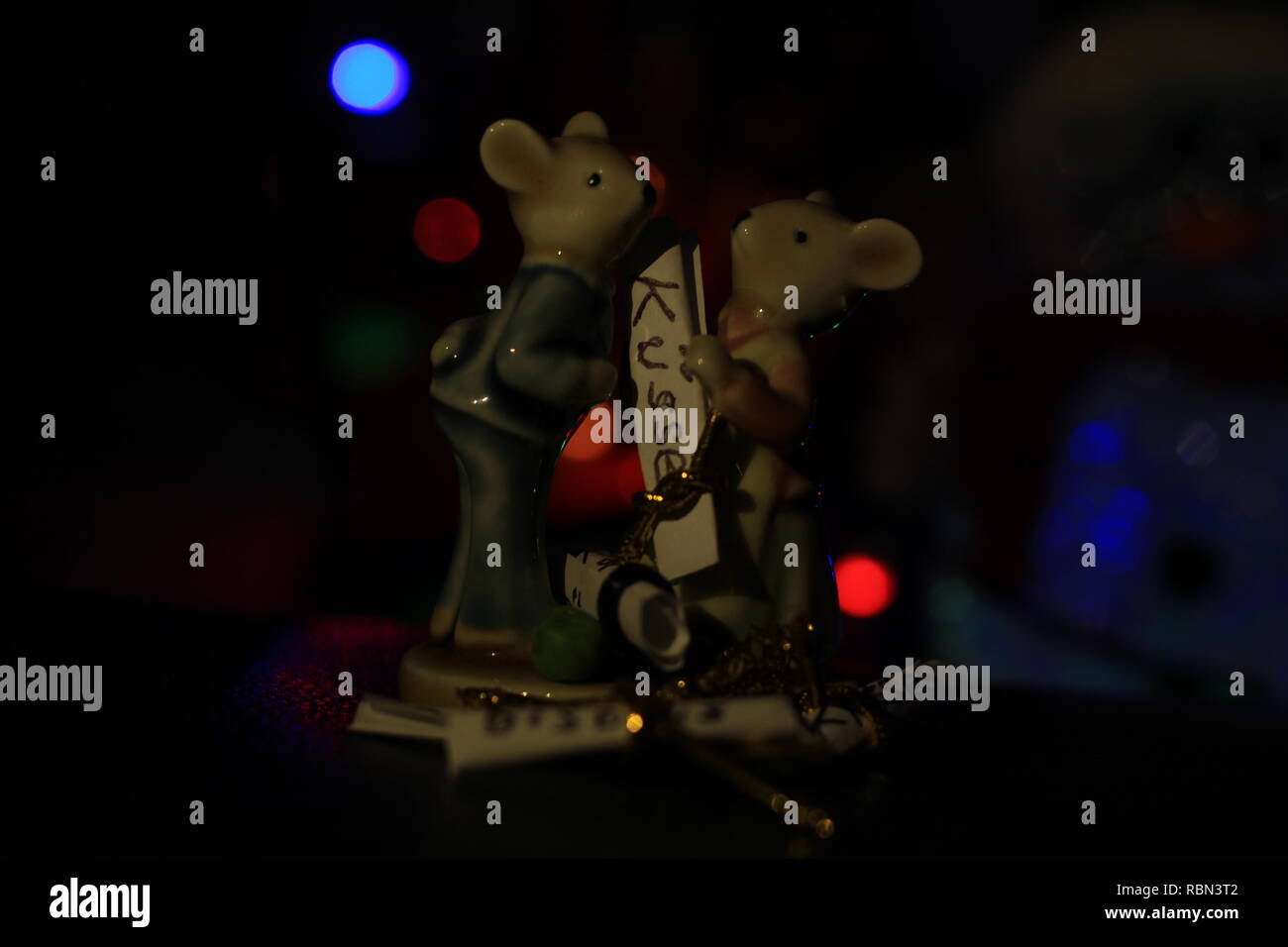 Happy Christmas / Happy Peas - Mouse, Two Ceramic Mice Holding Hands ...