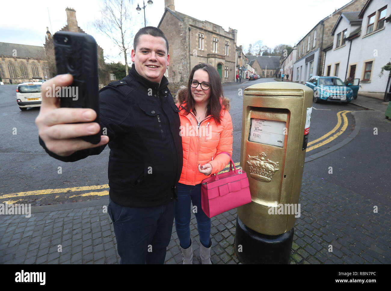 Wimbledon gold post box hi-res stock photography and images - Alamy