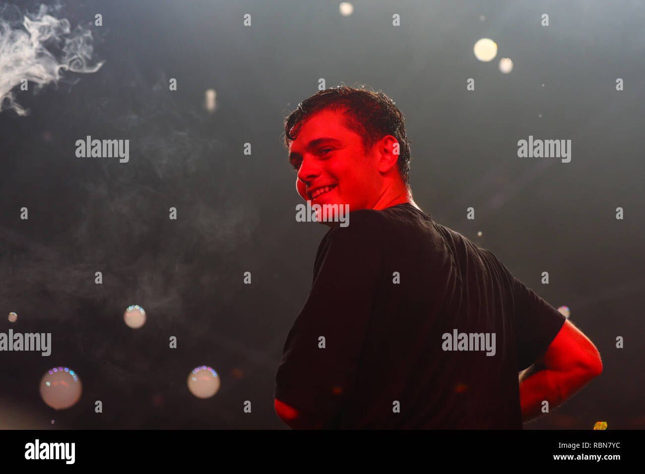 dutch superstar dj martin garrix performing at tomorrowland dance music ...