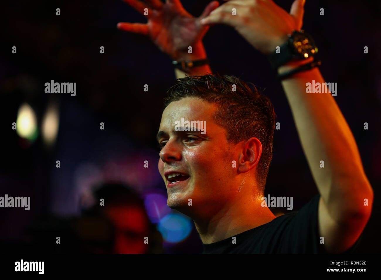 dutch superstar dj martin garrix performing at tomorrowland dance music ...