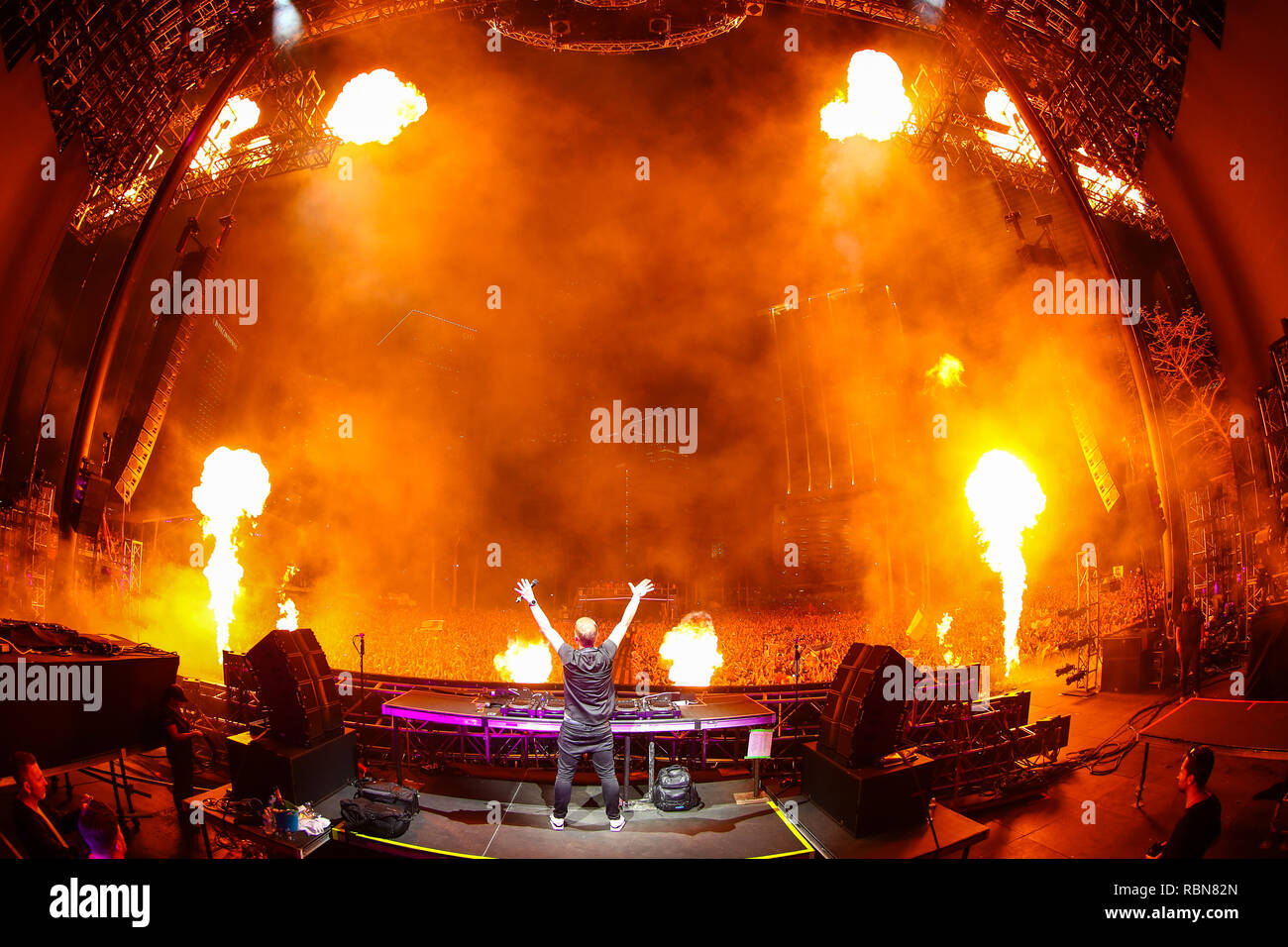 dj armin van buuren performing live at ultra music electronic dance ...