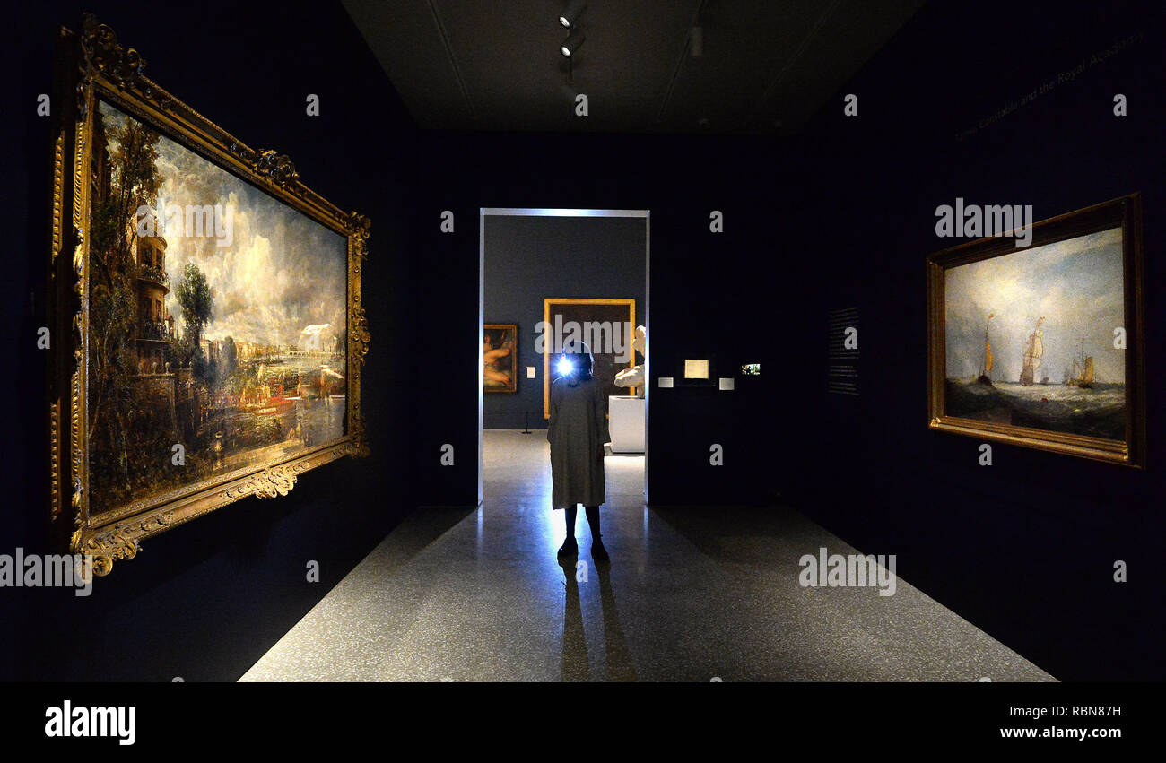 The opening of waterloo bridge hi-res stock photography and images - Alamy