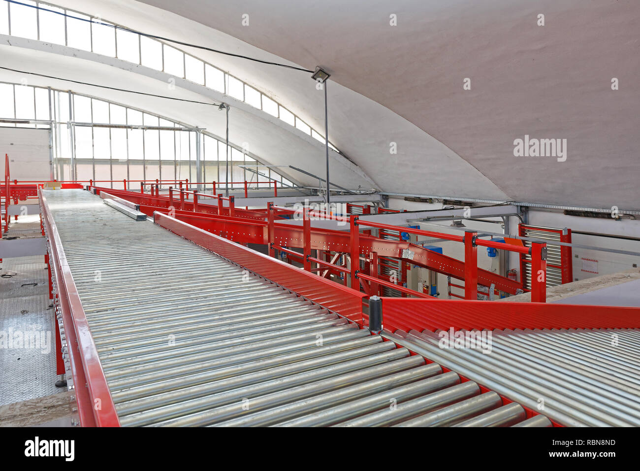 Conveyor Rollers for Shipping and Sorting in Distribution Center Stock ...