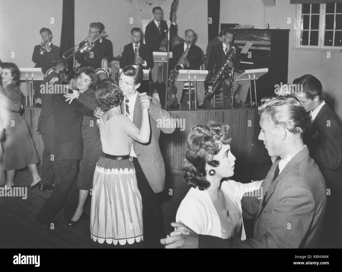 1950s fifties band music hi-res stock photography and images - Alamy
