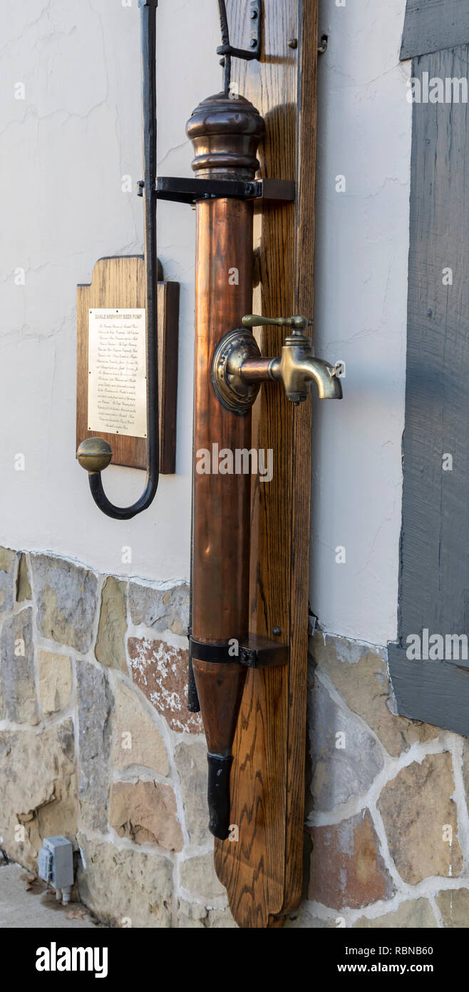 Beer pump antique hi-res stock photography and images - Alamy