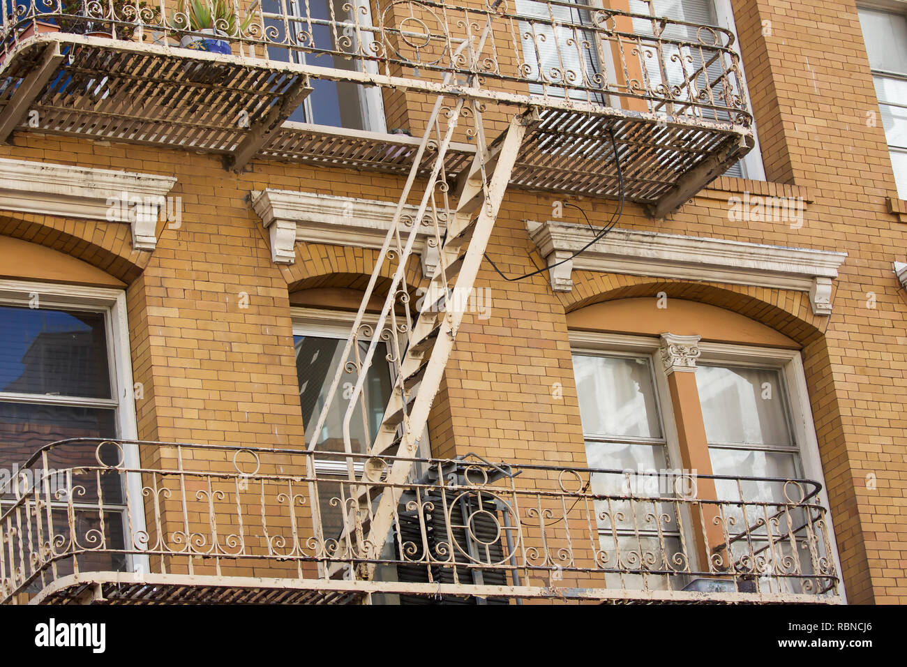 Fire escape outside a building in San Francisco, USA Stock Photo - Alamy