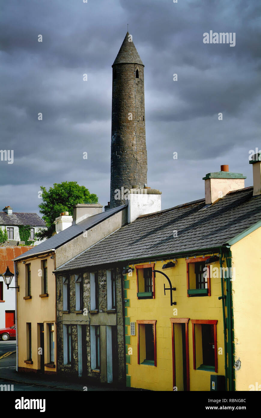 Killala round tower hi-res stock photography and images - Alamy