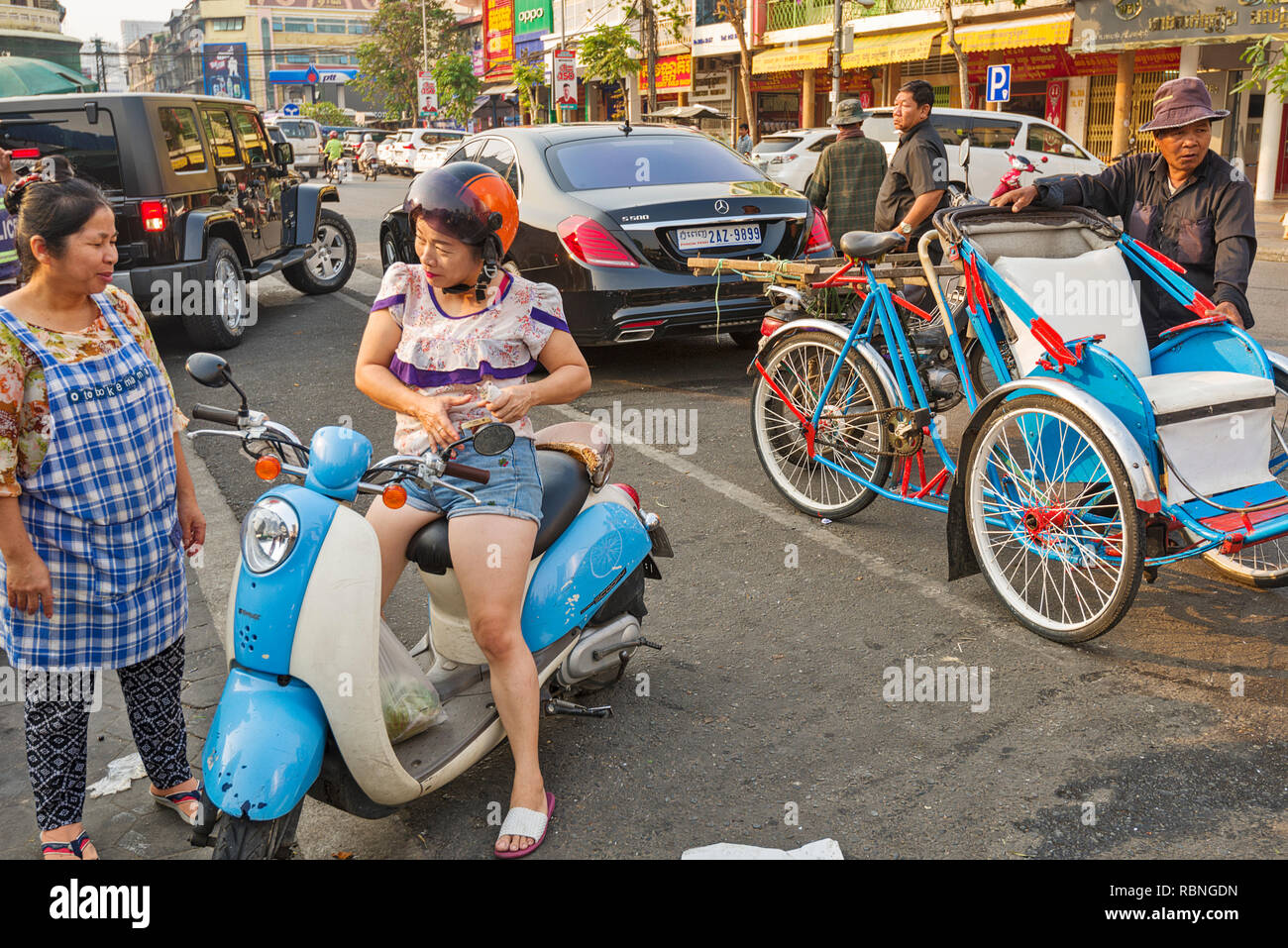Rickshaw cambodia hi-res stock photography and images - Alamy