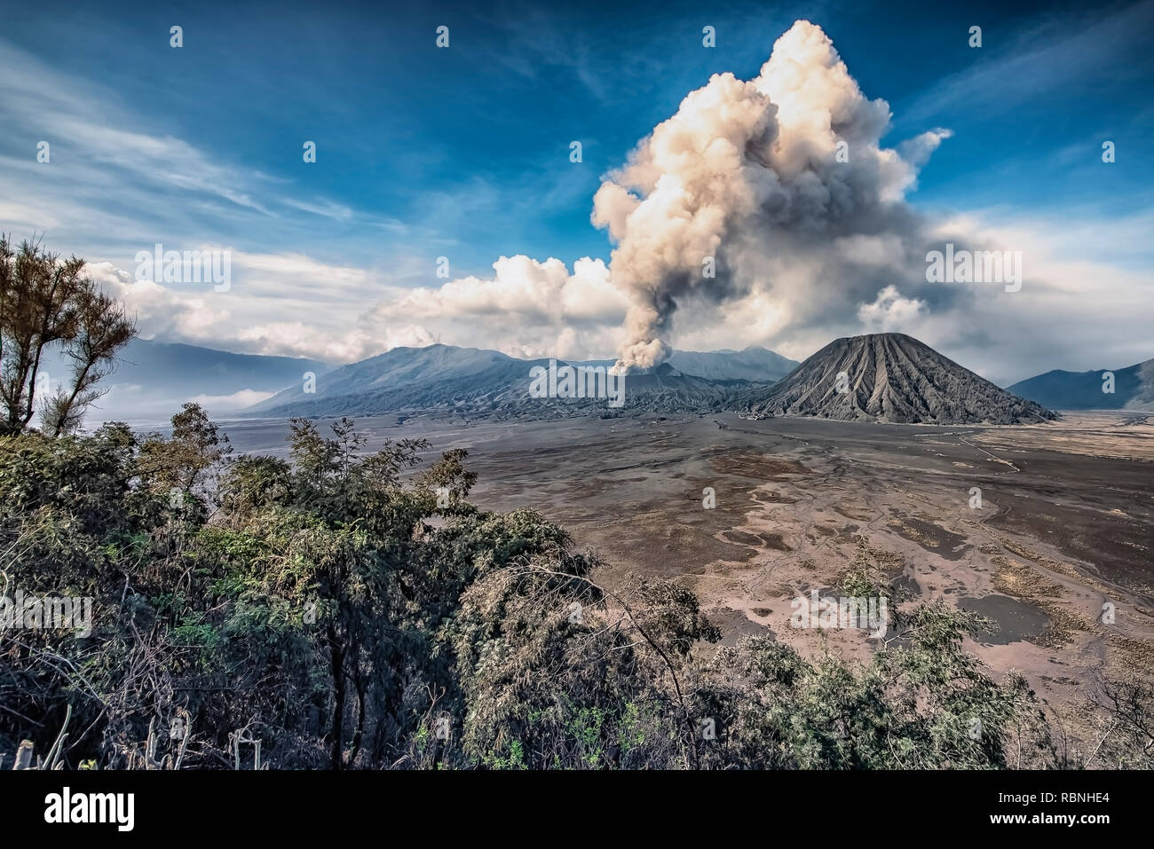 Volcanic volcano bromo hi-res stock photography and images - Alamy