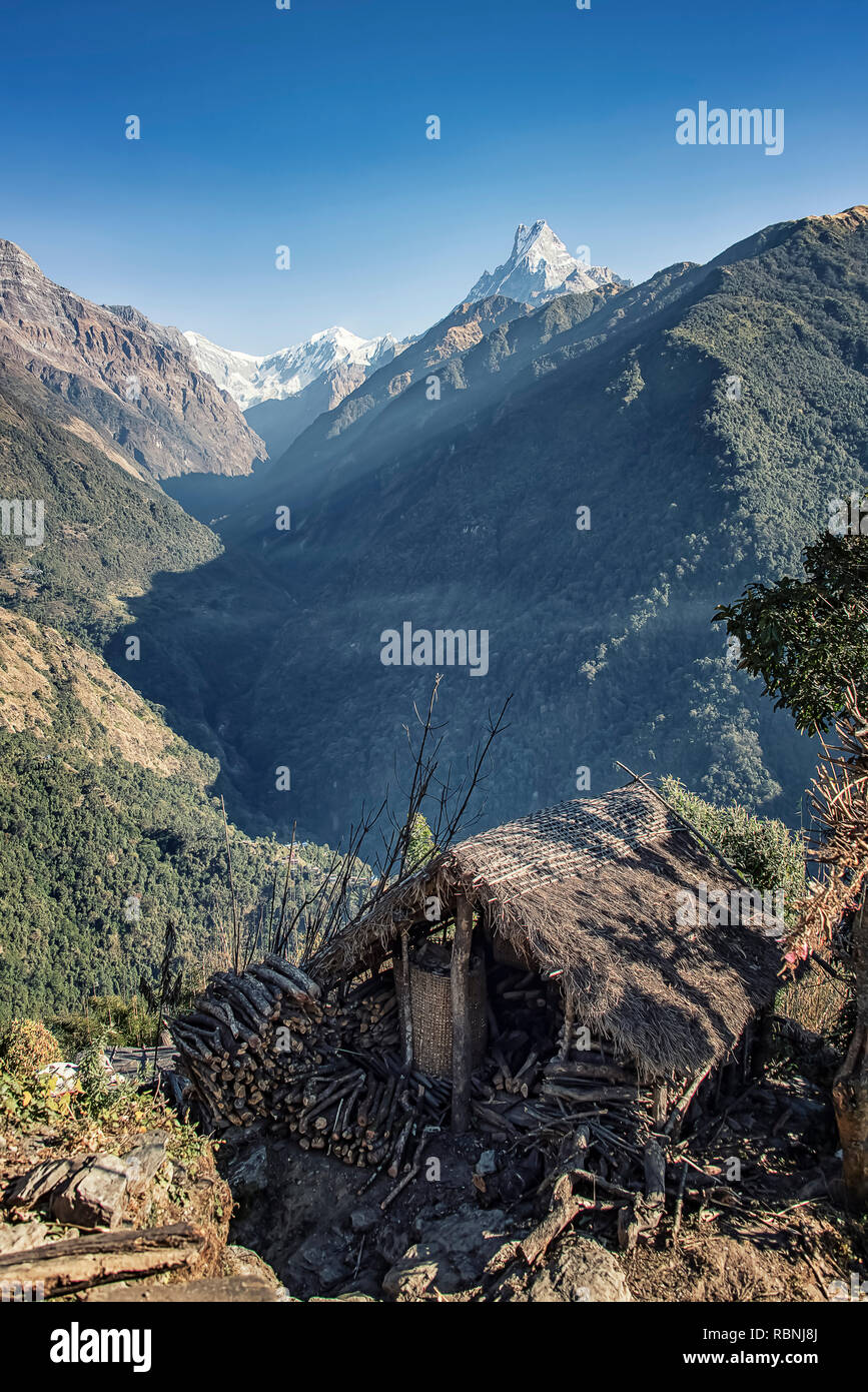 Nepal himalaya village hi-res stock photography and images - Alamy
