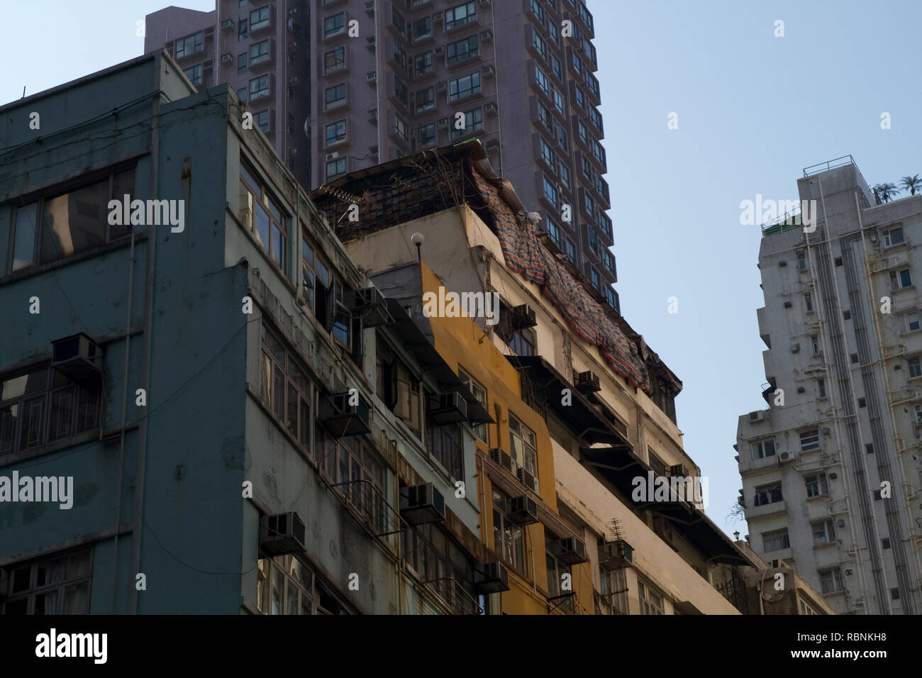 Run down apartment block in Kowloon, Hong Kong Stock Photo - Alamy