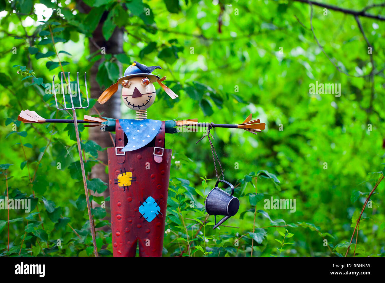 Farm Life Scarecrow in Green Nature Photo Stock Photo - Alamy