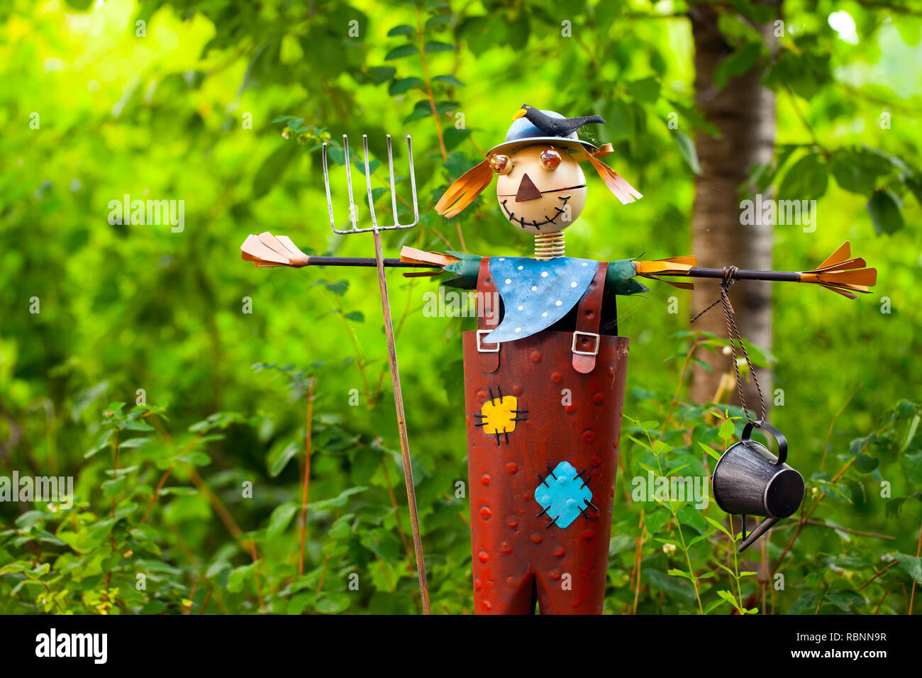 Farm Life Scarecrow in Green Nature Photo Stock Photo - Alamy