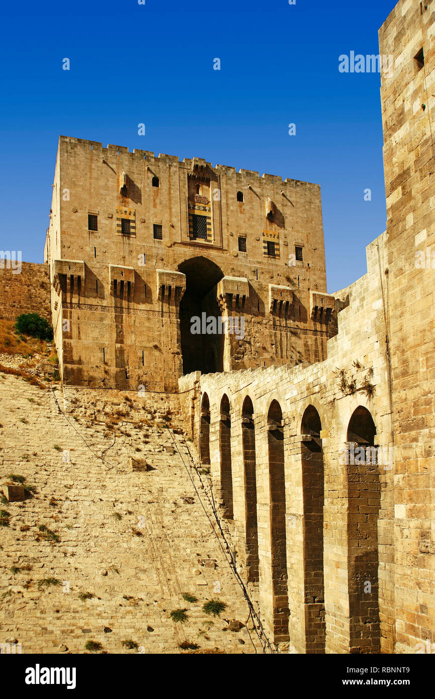 Citadelle fort. Aleppo. Syria, Middle East Stock Photo - Alamy