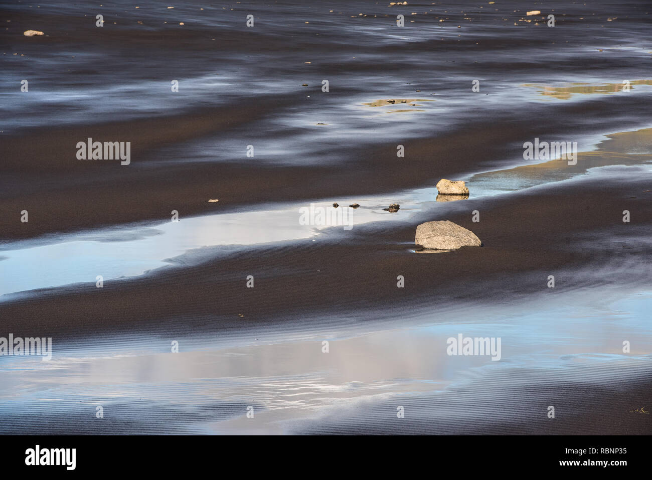 Lines on water hi-res stock photography and images - Alamy