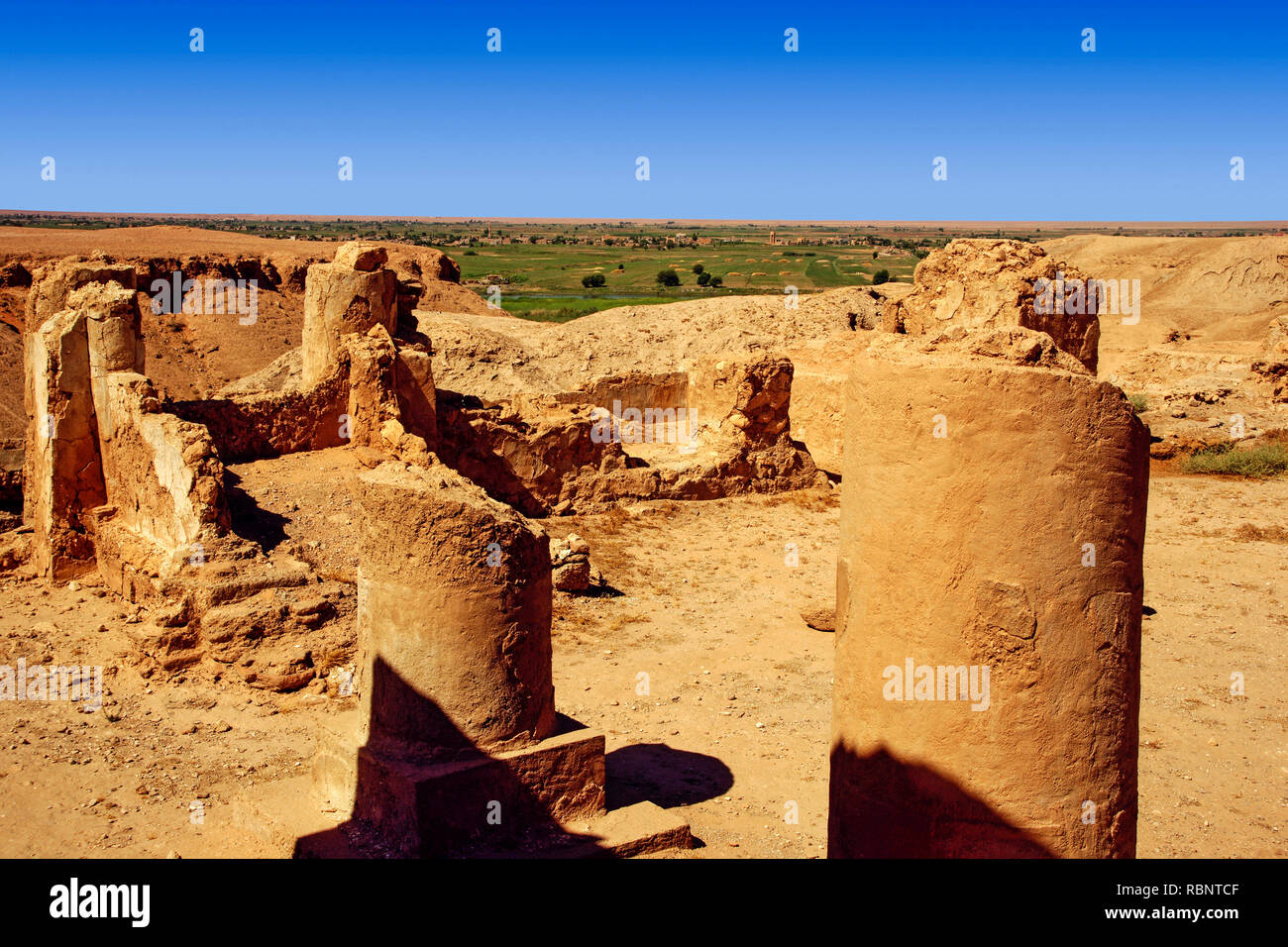 Mari temple hi-res stock photography and images - Alamy