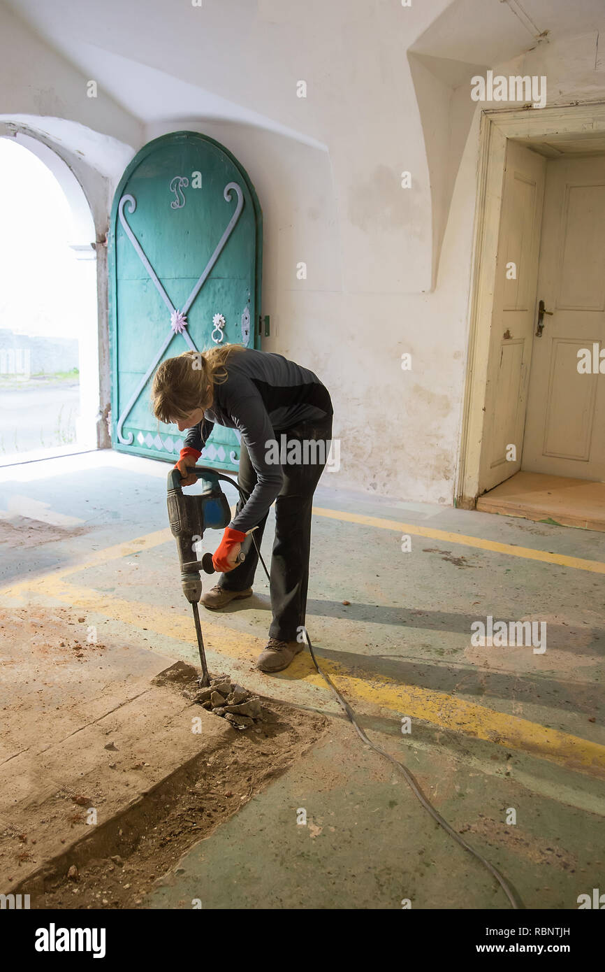 Jackhammer construction worker hi-res stock photography and images - Alamy