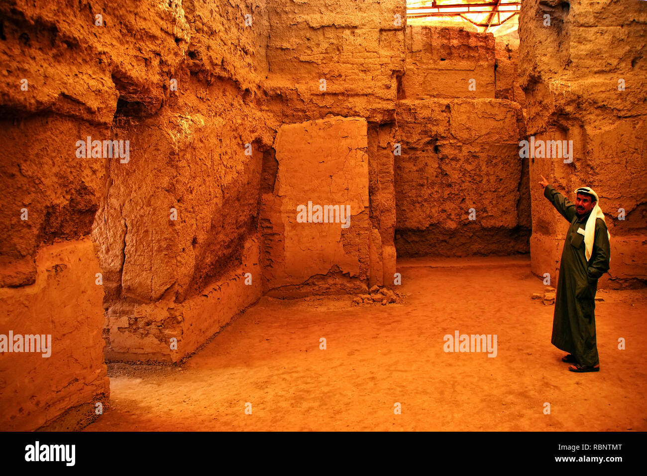 Mari ruins syria hi-res stock photography and images - Alamy