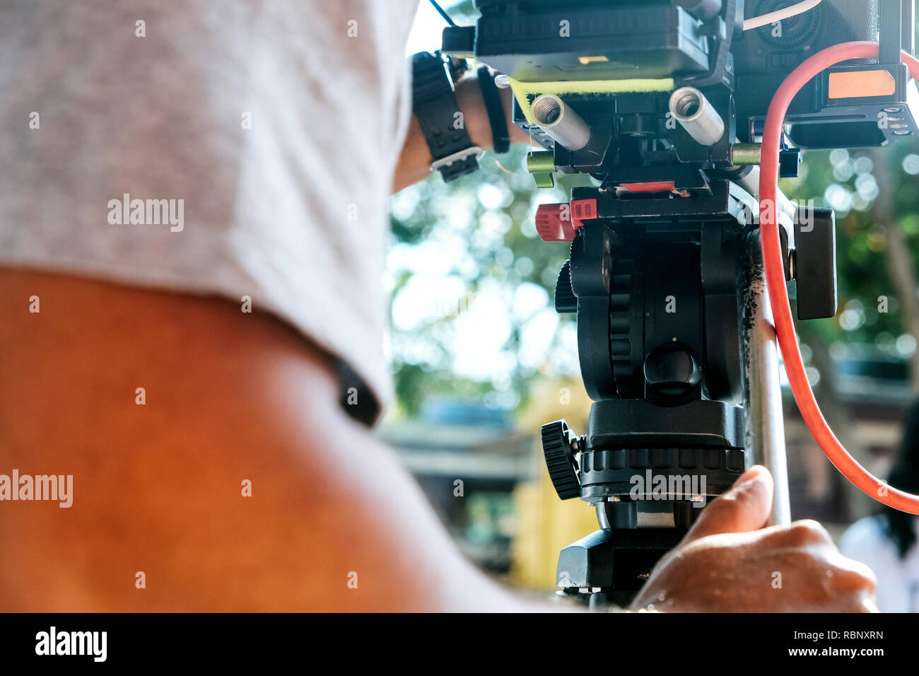 Film Crew. Behind the scenes background Stock Photo - Alamy
