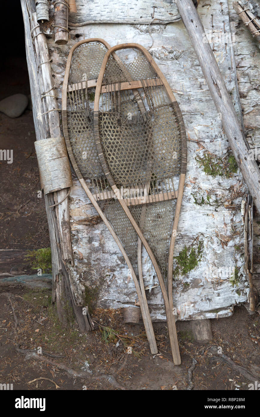 Native american snowshoes hi-res stock photography and images - Alamy