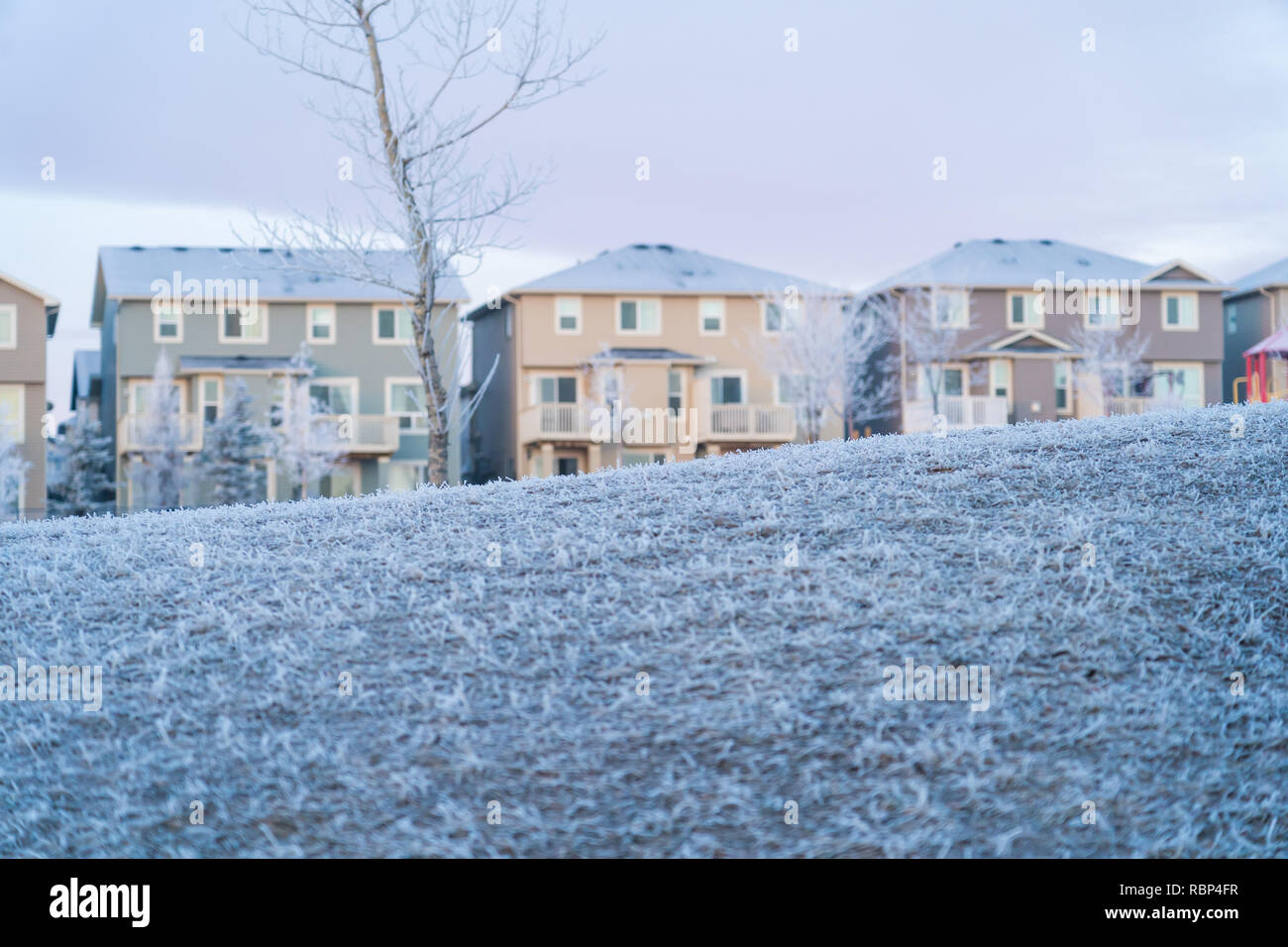 Cold street city hi-res stock photography and images - Alamy