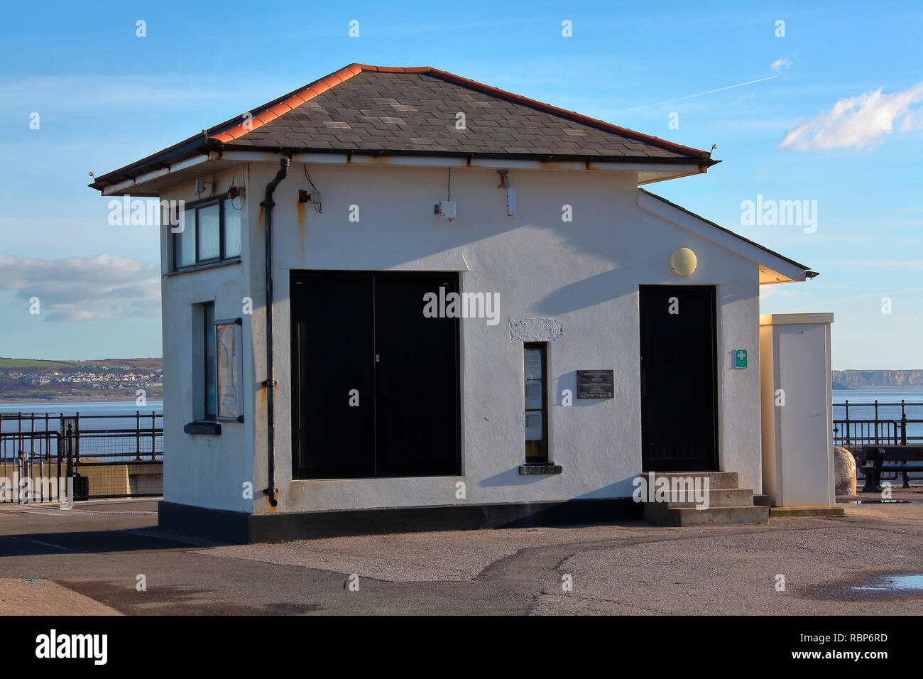 Good all round visibility hi-res stock photography and images - Alamy