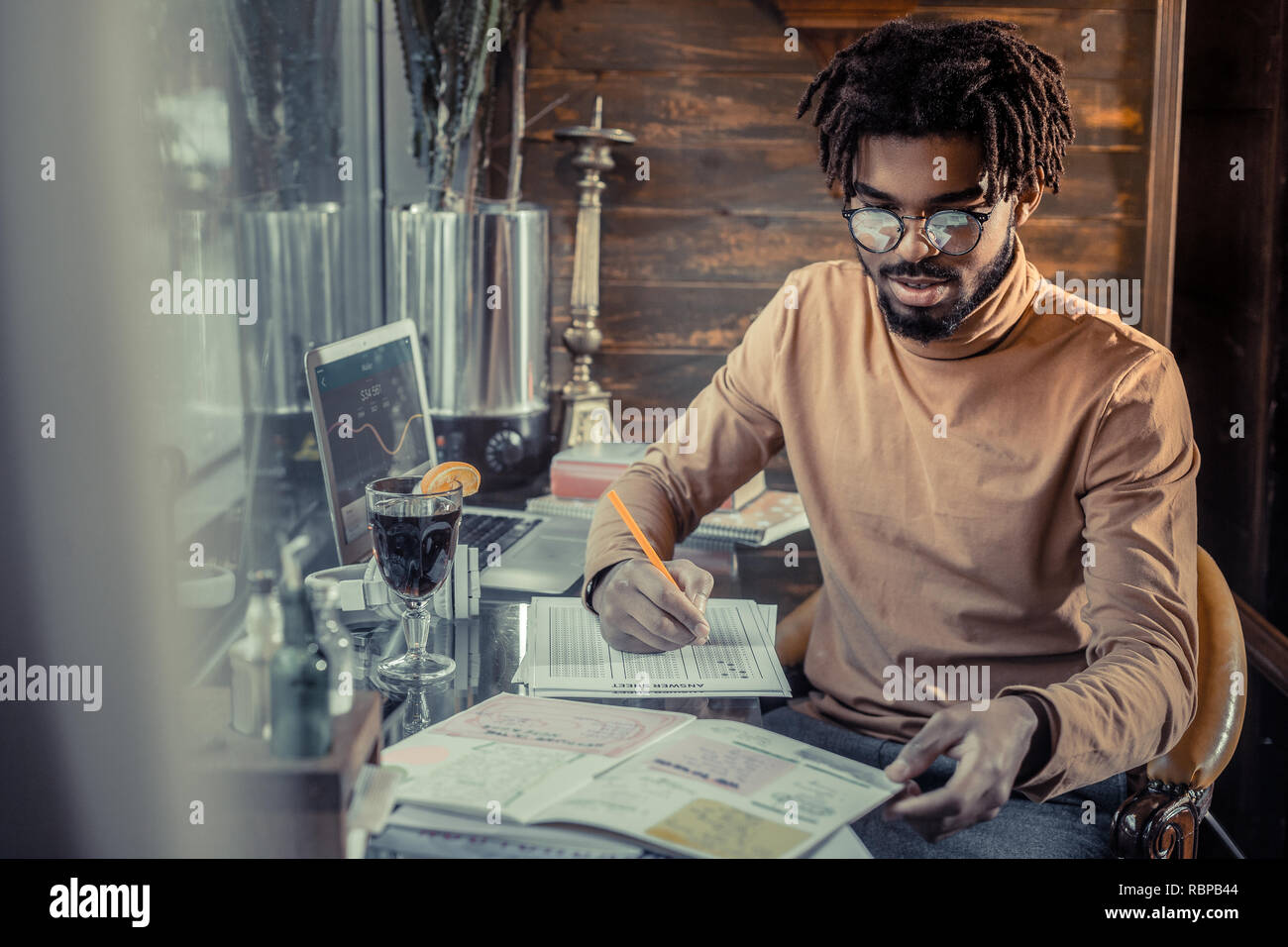 Studying review hi-res stock photography and images - Alamy