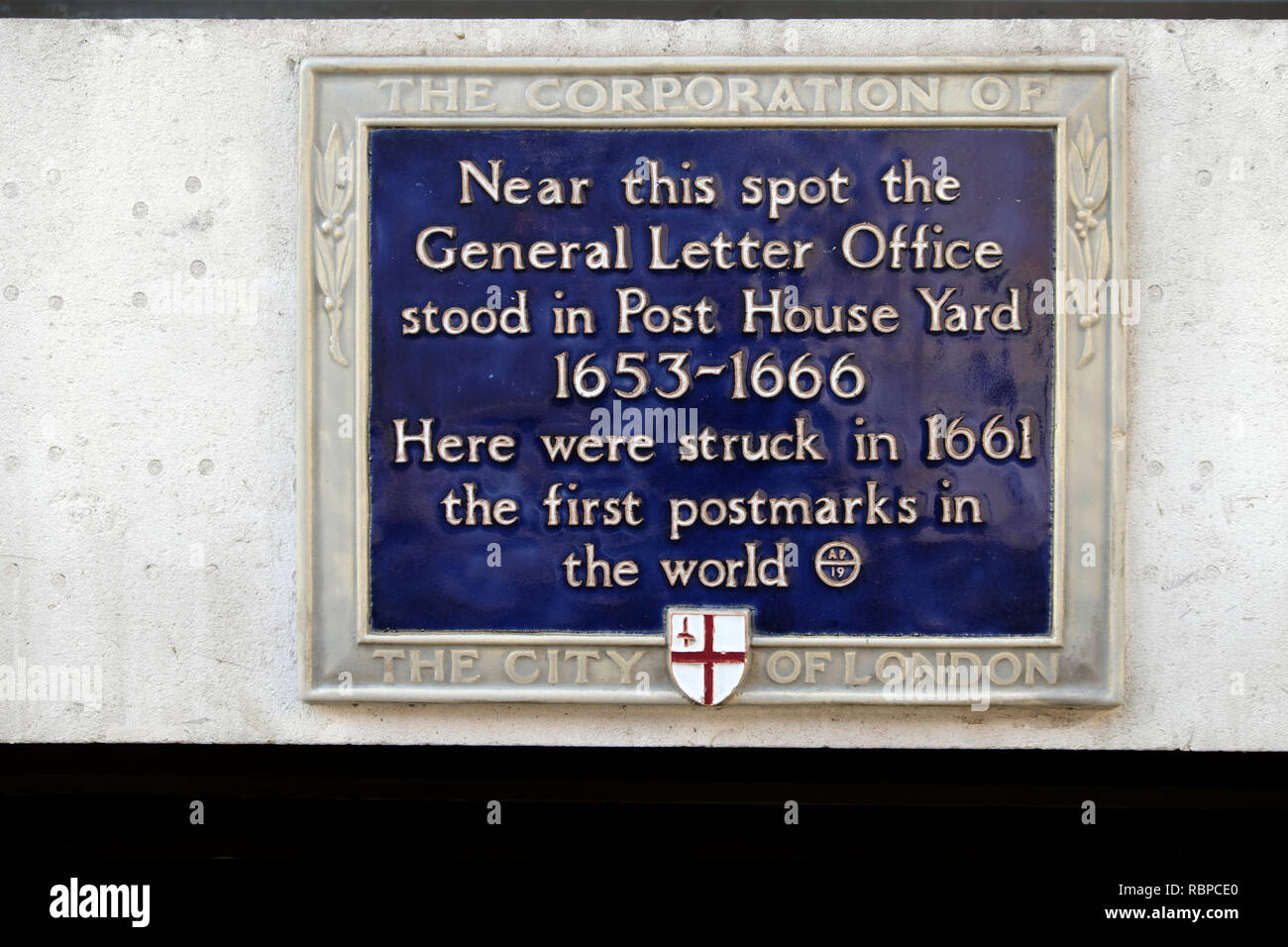 Corporation of the city of london blue plaques hi-res stock photography ...