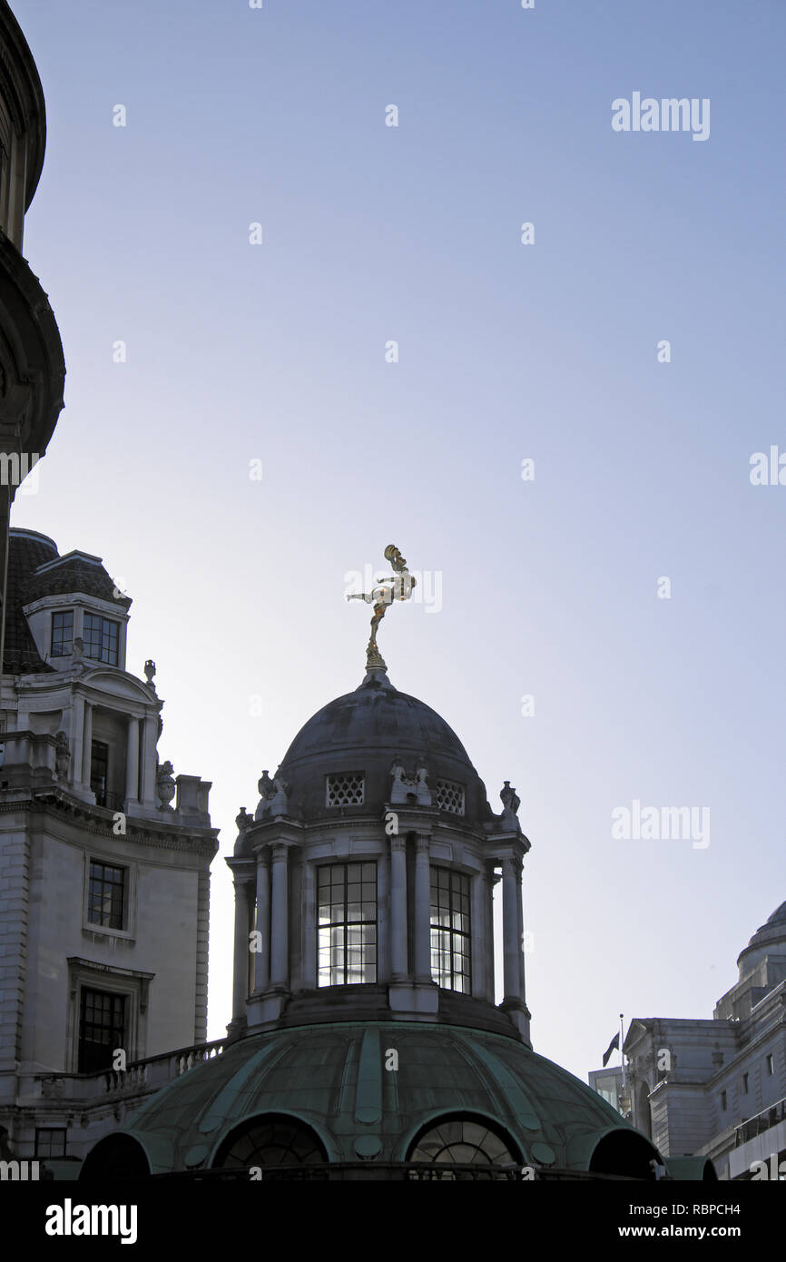 Ariel statue hi-res stock photography and images - Alamy