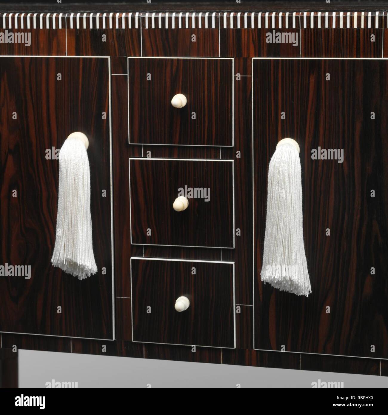 Fuseaux hi-res stock photography and images - Alamy