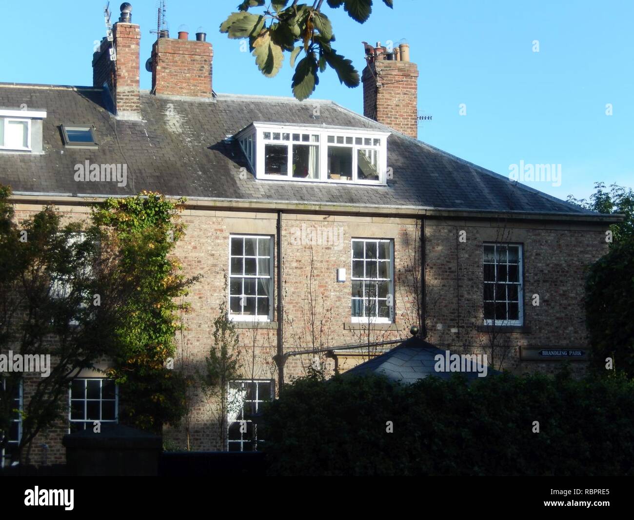 10-8 Brandling Park, Newcastle upon Tyne Stock Photo - Alamy