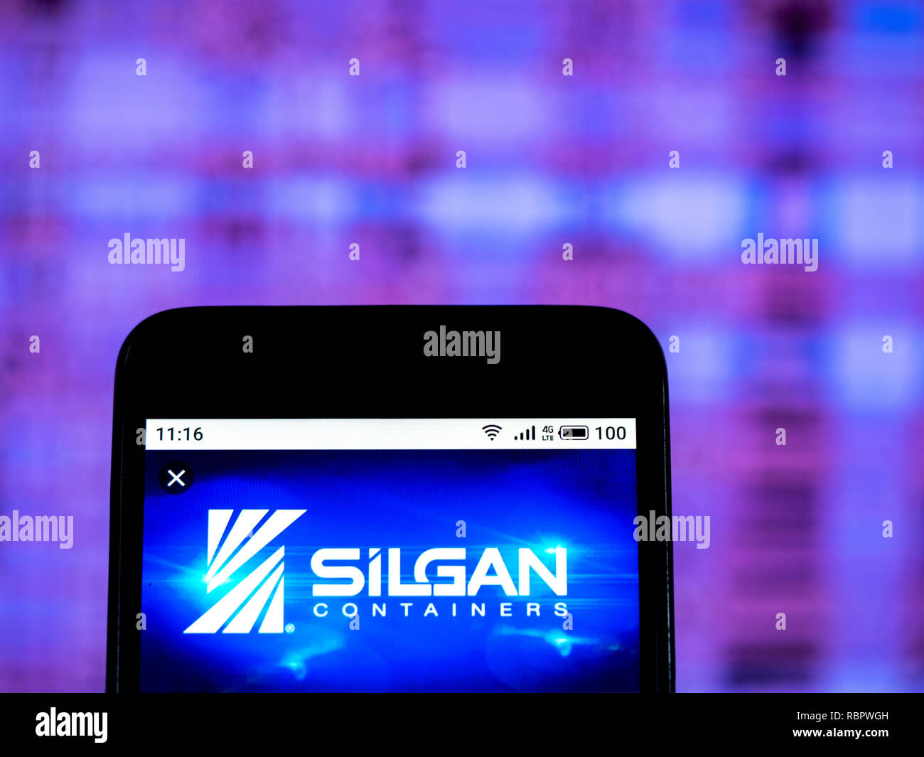 Silgan Holdings Company logo seen displayed on smart phone Stock Photo ...