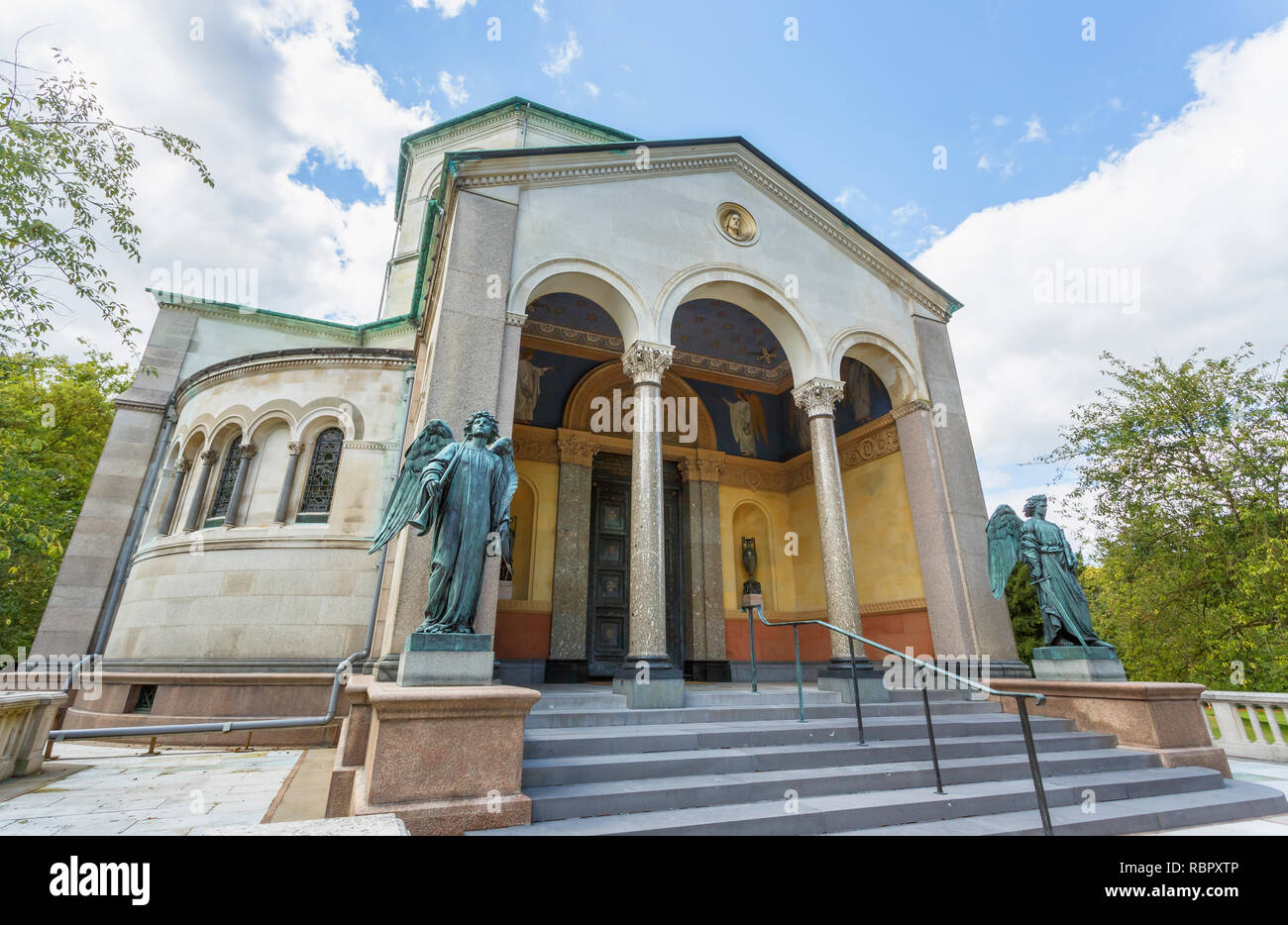 Victoria burial frogmore hi-res stock photography and images - Alamy