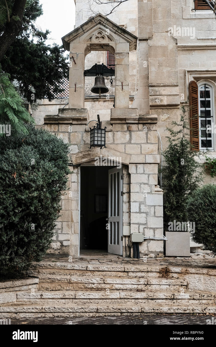 Christ Church Ministry Center is an evangelical Anglican congregation ...