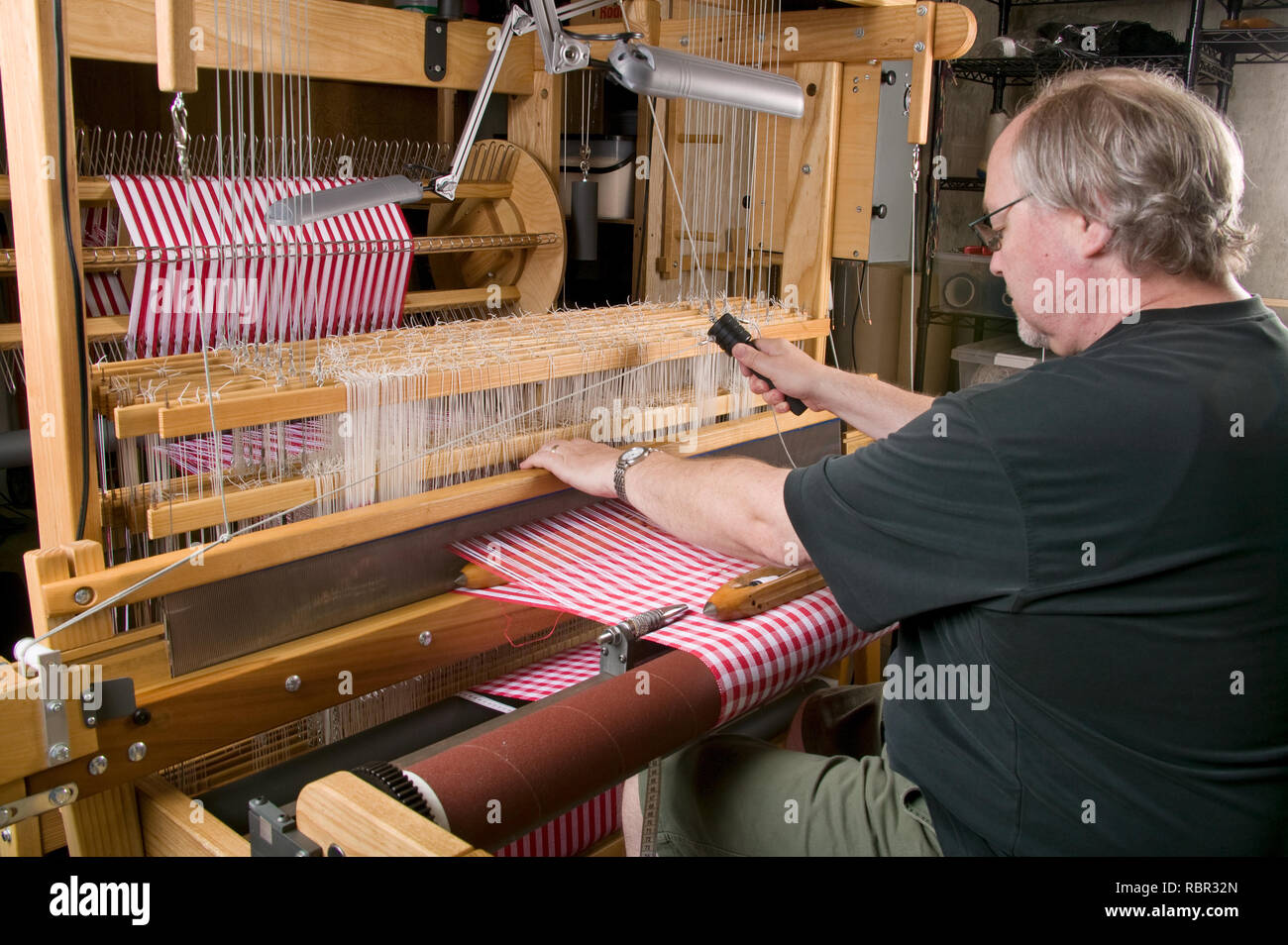 Fly shuttle weaving hi-res stock photography and images - Alamy