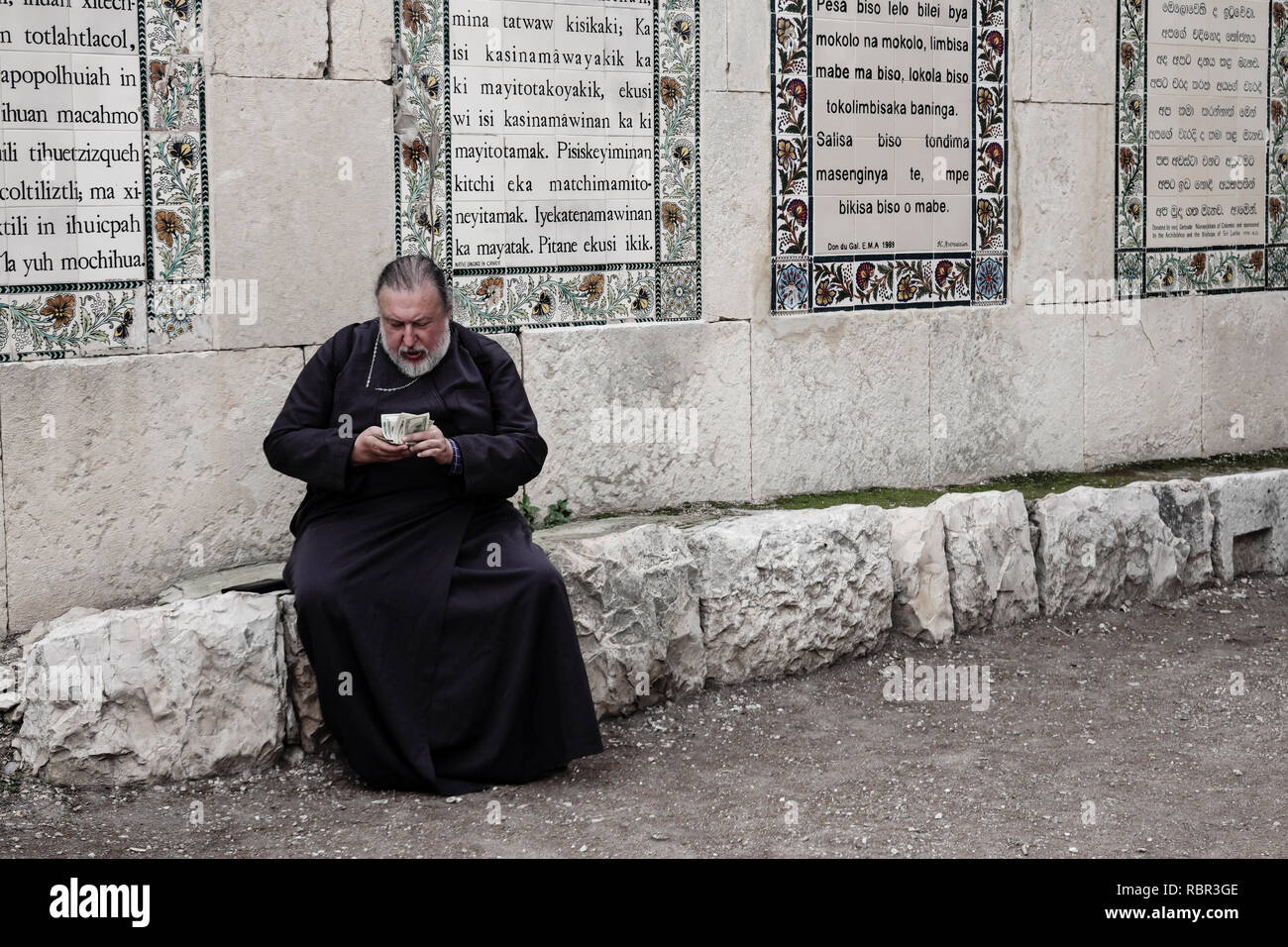 The Consul General of France in Jerusalem, Pierre Cochard, visits the ...