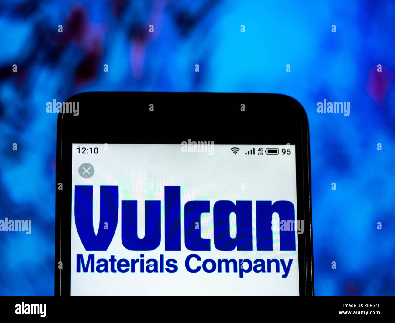 Vulcan materials logo hi-res stock photography and images - Alamy