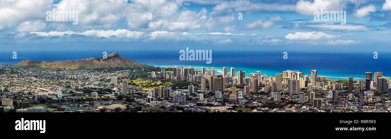 Panoramic view of Honolulu city, Waikiki and Diamond Head from Tantalus ...
